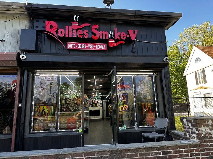 ROLLIES SMOKE SHOP V - TEMP. CLOSED - Updated May 2025 - 16 Photos - 68 ...