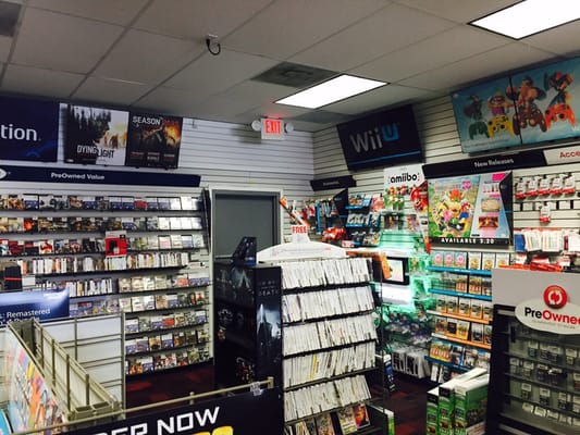 GAMESTOP - Updated July 2024 - 14 Reviews - 821 E Commercial Blvd ...