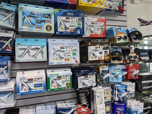 THE AIRPLANE SHOP - Updated February 2025 - 35 Photos - 5000 NW 36th St ...