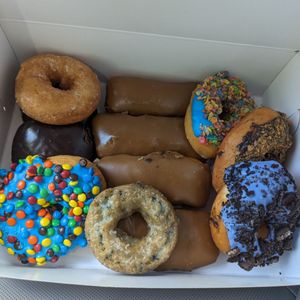 DONUT HOUSE - Updated January 2025 - 55 Photos & 96 Reviews - 8761 N ...