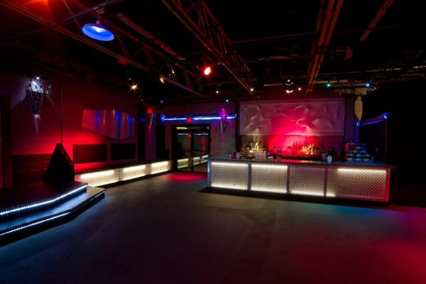 CLUB VANDOME - Updated November 2025 - 14 Photos & 17 Reviews - 102 ...