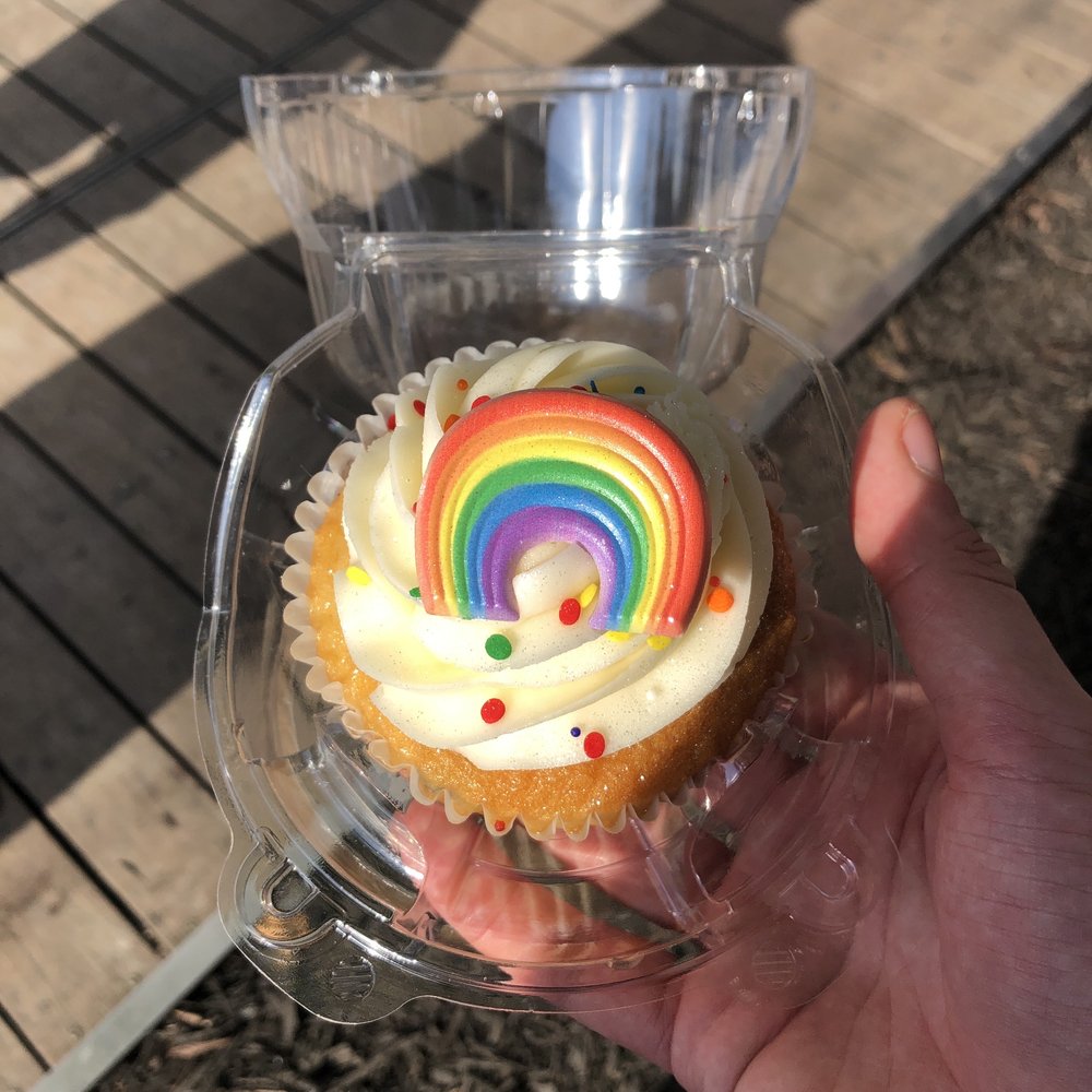 THE FLYING CUPCAKE - 146 Photos & 203 Reviews - 423 Massachusetts Ave ...