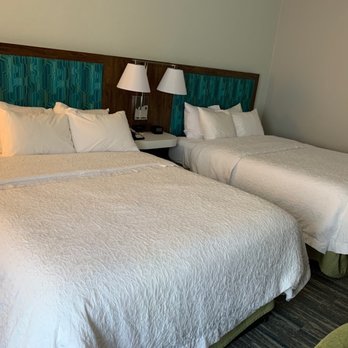 HAMPTON INN STROUDSBURG/POCONOS - Updated October 2025 - 211 Photos ...
