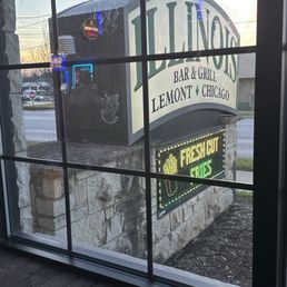 ILLINOIS BAR & GRILL - Updated December 2025 - 33 Photos & 126 Reviews ...