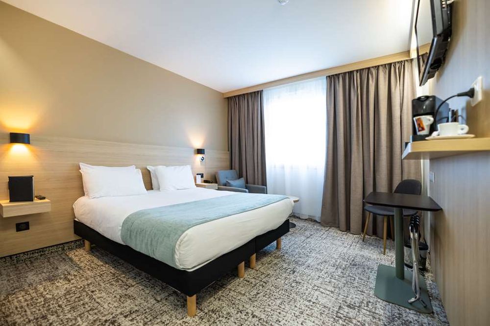 MERCURE BORDEAUX LAC - Updated September 2024 - 50 Photos - Rue du ...