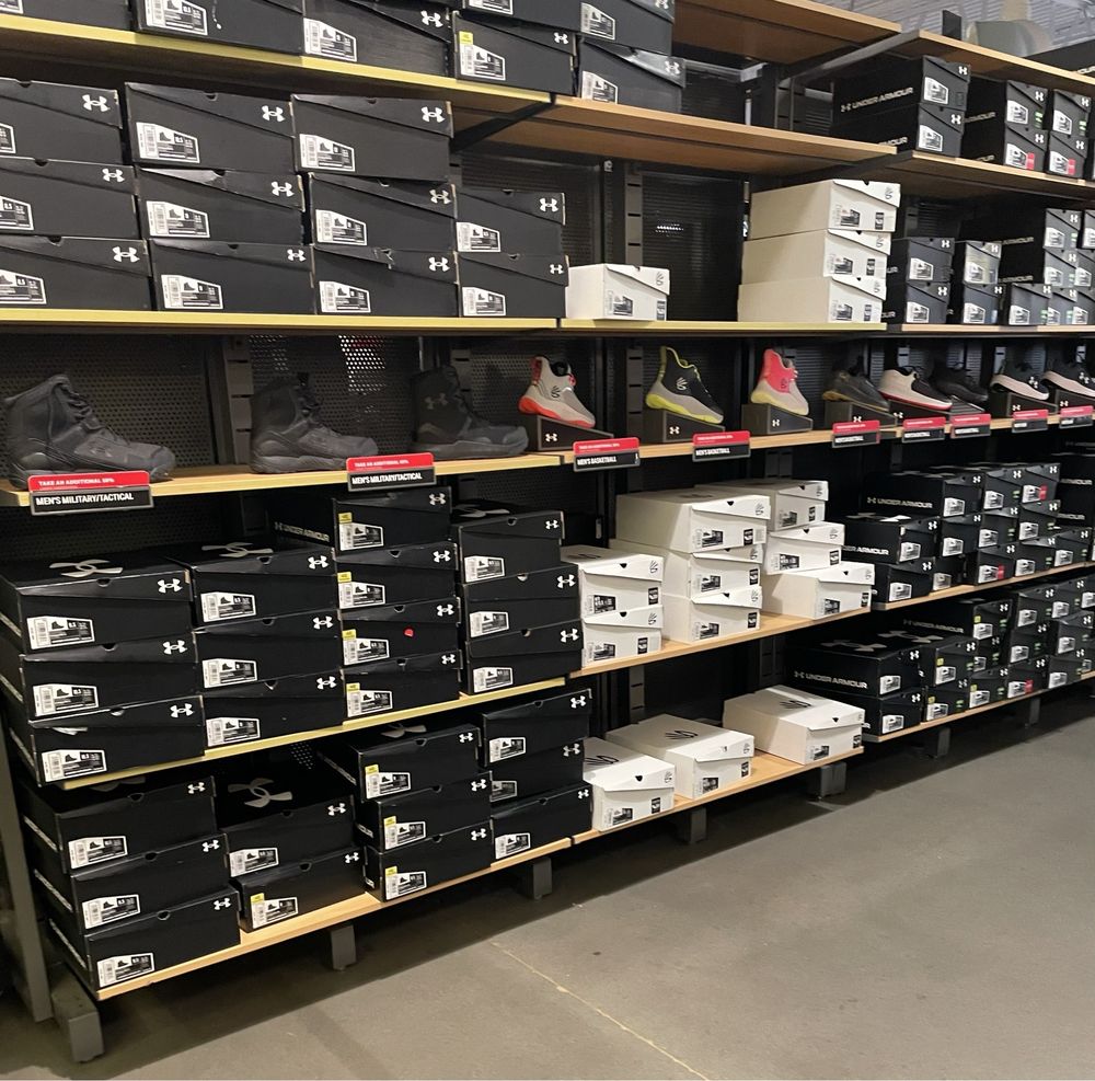 UNDER ARMOUR FACTORY HOUSE - Updated October 2024 - 7624 W Reno Ave ...