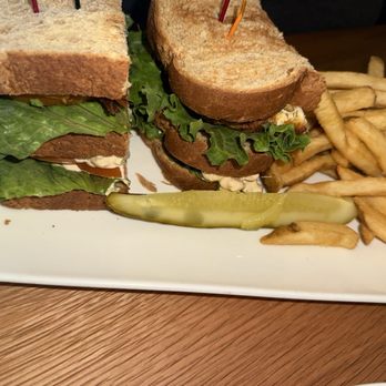 PAPPAS RESTAURANT & SPORTS BAR - Updated August 2025 - 616 Photos & 639 ...