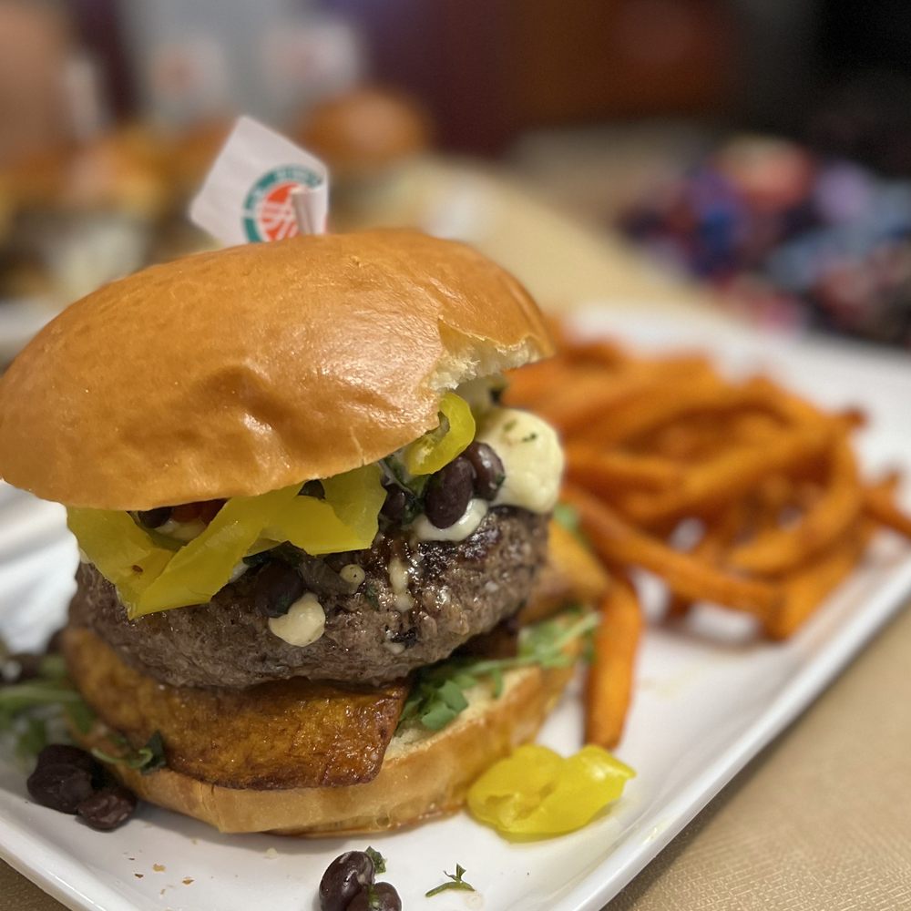 SILVER DINER - Updated April 2026 - 697 Photos & 779 Reviews - 7050 ...