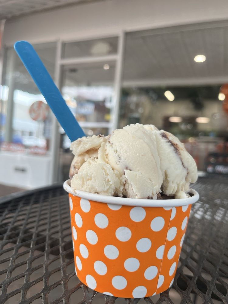 GEORGIA CHOCOLATE FACTORY - Updated July 2025 - 18 N Court Square ...