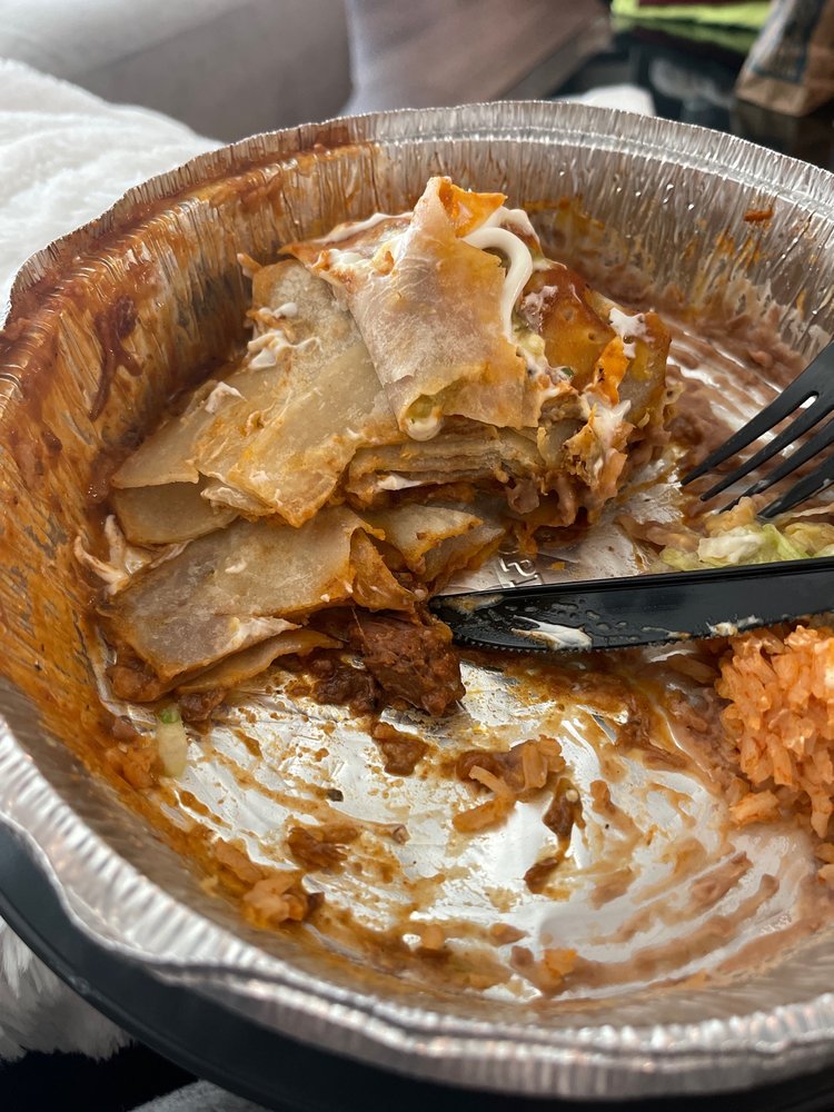 SOMEBURROS - Updated July 2024 - 49 Photos & 68 Reviews - 2836 S Signal ...