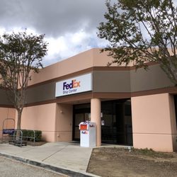 FEDEX SHIP CENTER - 20 Photos & 96 Reviews - 1081 Fullerton Rd, City Of ...