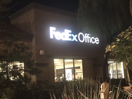 FEDEX OFFICE PRINT & SHIP CENTER - Updated December 2025 - 21 Photos ...