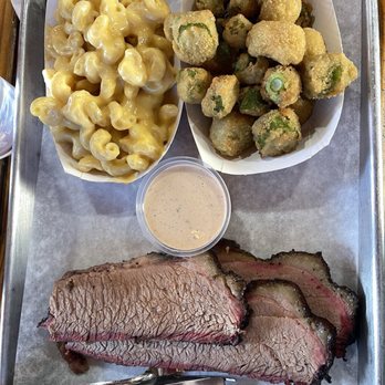 FIREHOUSE QUE & BREW - Updated August 2025 - 367 Photos & 600 Reviews ...