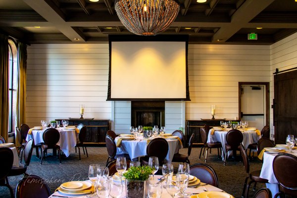 THE VALLEY ROOM AT THE TAVERN GRILL - Updated December 2025 - 15435 ...