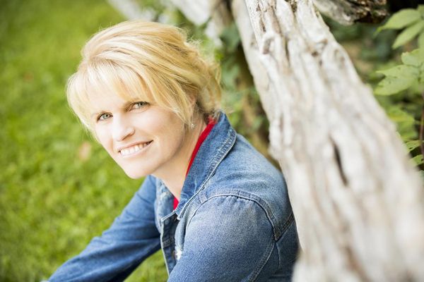 MIREILLE CAYER DESIGN AND HOME STAGING - 39 Photos - Saint-Antoine-de ...