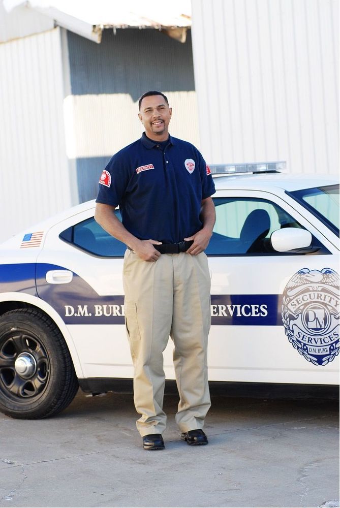 THE DM BURR GROUP - Updated January 2026 - 14 Photos - 4252 Holiday Dr ...