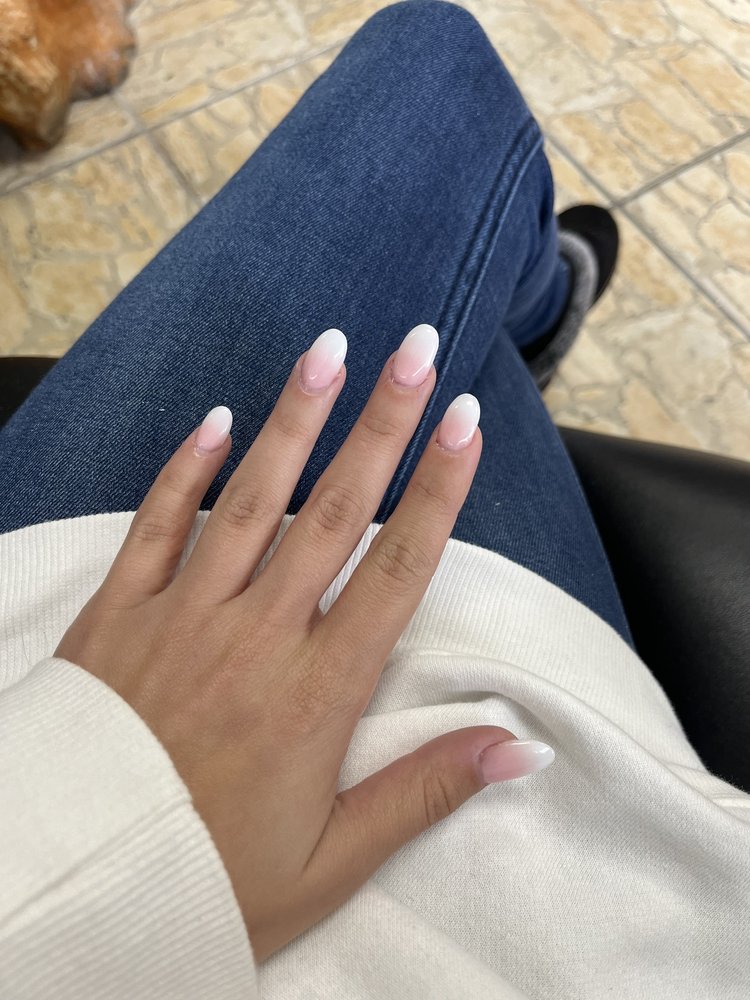 C-D NAILS - Updated October 2025 - 39 Photos & 32 Reviews - 42 W New ...