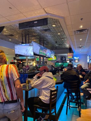 PLAYERS SPORTS BAR & GRILLE - 33 Photos & 75 Reviews - Sports Bars - 86 ...