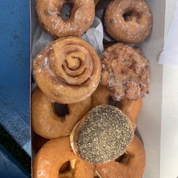 DANDEE DONUT FACTORY - Updated October 2025 - 386 Photos & 323 Reviews ...