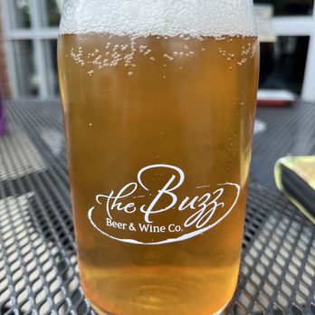 THE BUZZ BEER & WINE - Updated October 2025 - 16 Photos & 14 Reviews ...