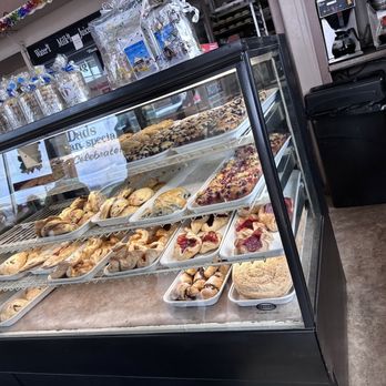 MAZZETTI’S BAKERY - Updated November 2024 - 1479 Photos & 1552 Reviews ...