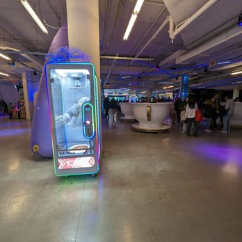 CENTRE PLAYBOX - Updated January 2026 - 61 Photos - 705 Sainte ...