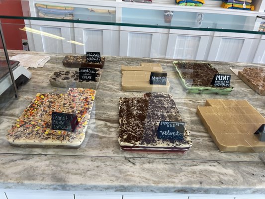 AB ICE CREAM & CANDY SHOPPE - Updated May 2025 - 32 Photos & 81 Reviews ...