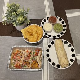 FELIPE’S TAQUERIA - Mexican Restaurant - 21 Brattle St, Cambridge ...