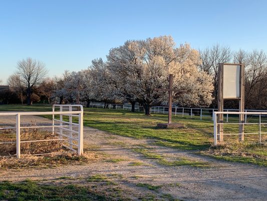 PRAIRIE STAR RANCH - Updated July 2025 - 11 Photos - 1124 California Rd ...