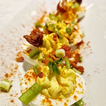 TABLE 100 - Updated March 2025 - 534 Photos & 427 Reviews - 100 Ridge ...