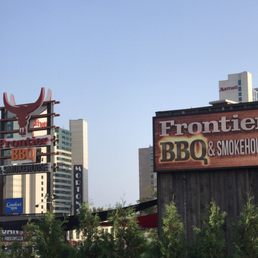 FRONTIER BBQ & SMOKEHOUSE - Updated December 2025 - 73 Photos & 89 ...