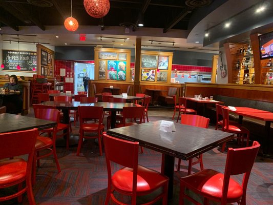 RED ROBIN GOURMET BURGERS AND BREWS - Updated September 2024 - 145 ...