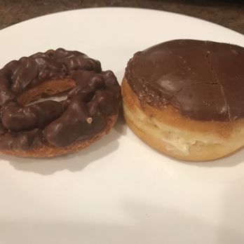 MASTER DONUTS - Updated May 2025 - 29 Photos & 72 Reviews - 3177 ...