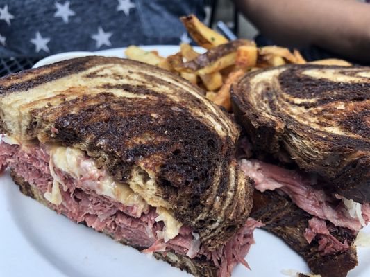 GIDEON WELLES - 97 Photos & 163 Reviews - Bars - 4500 N Lincoln Ave ...