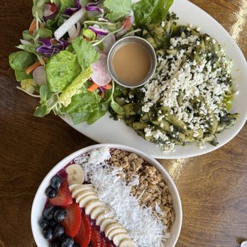 LOTUS CAFE & JUICE BAR - Updated February 2025 - 771 Photos & 991 ...