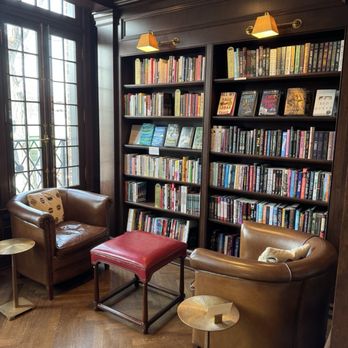 FLYLEAF - Updated October 2025 - 225 Photos & 75 Reviews - 92 Kercheval ...