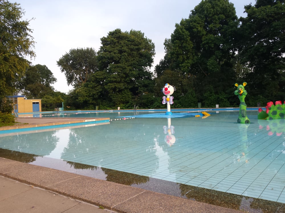 FLEVOPARKBAD - Updated September 2024 - Insulindeweg 1002, Amsterdam ...