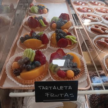 VERSAILLES BAKERY - Updated August 2024 - 978 Photos & 459 Reviews ...