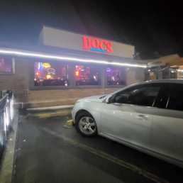 DOC’S FOOD & SPIRITS - Updated July 2025 - 180 Photos & 310 Reviews ...
