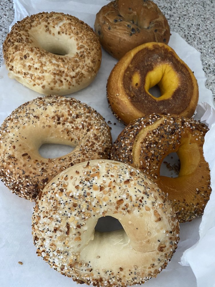 BAGEL BAZAAR DELI AND GRILL - Updated April 2025 - 30 Photos & 10 ...