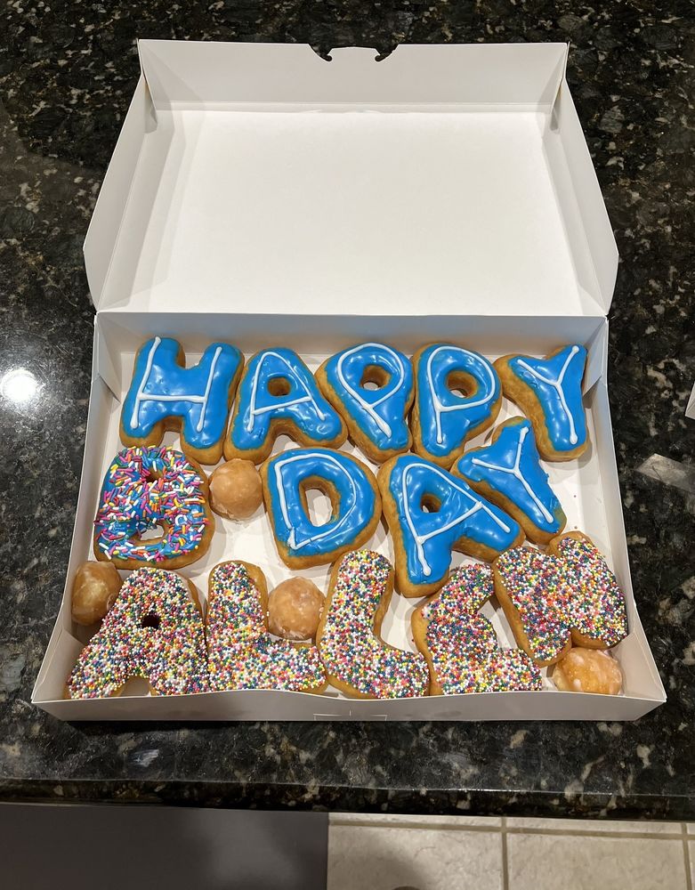 SNOWFLAKE DONUTS - Updated July 2025 - 10 Reviews - 717 N Holland Rd ...