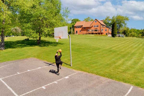 SPRING HILL RECOVERY CENTER - Updated December 2025 - 29 Photos - 250 ...