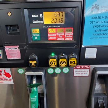 SAFEWAY FUEL STATION - Updated July 2025 - 11 Reviews - 2811 Del Paso ...