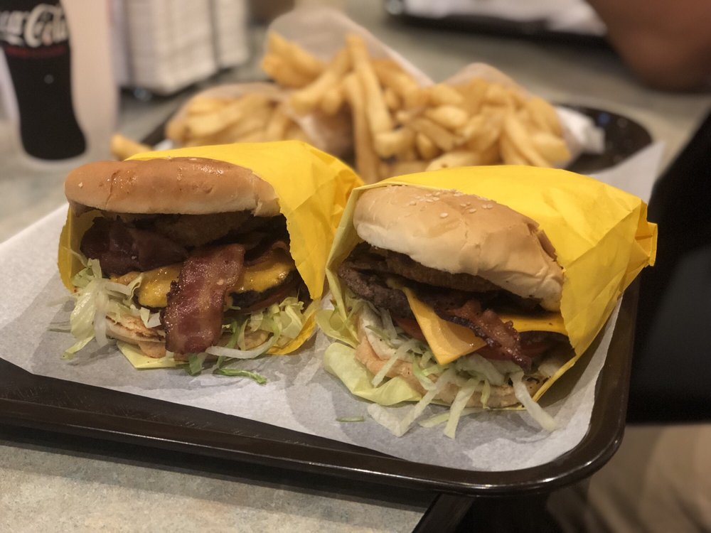 BURGERS SUPREME - 72 Photos & 189 Reviews - 1796 N University Pkwy ...