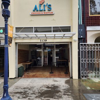 ALI’S CHICKEN & WAFFLES - Updated October 2024 - 73 Photos & 86 Reviews ...