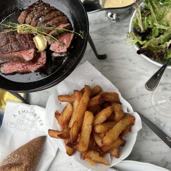 BAR BLANC - Updated August 2024 - 37 Photos & 30 Reviews - 1198 Howell ...