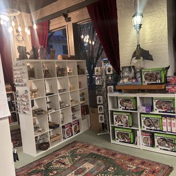 THE UNRELIABLE NARRATOR - Updated September 2025 - 33 Photos & 10 ...