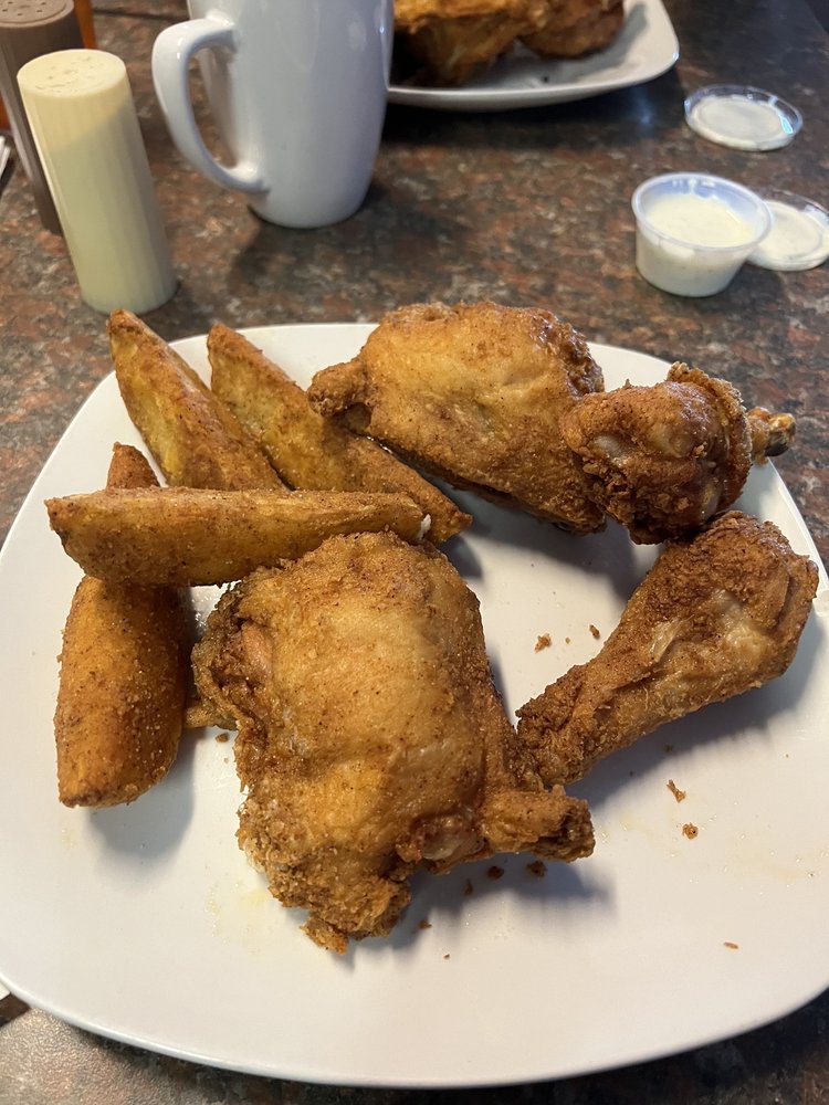 THE 528 TAVERN - 26 Reviews - 111 N Lake St, Madison, Ohio - American ...