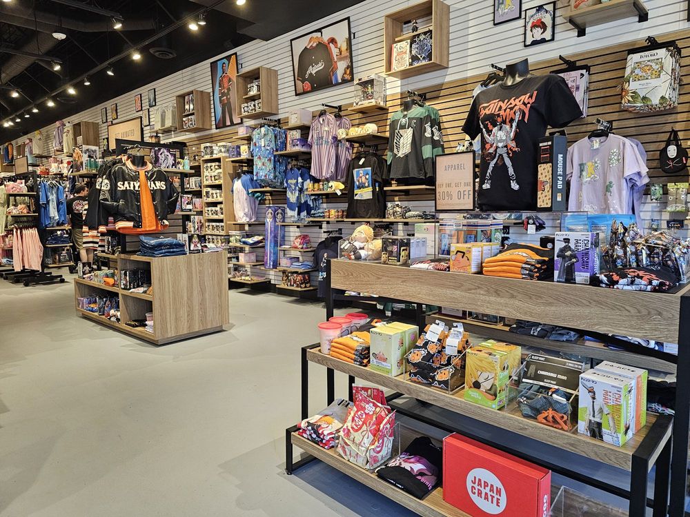 BOXLUNCH - Updated August 2025 - 20 Photos - 2180 E Williams Field Rd ...