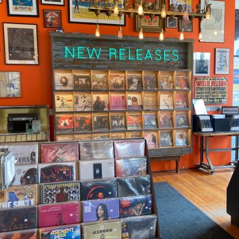 SONIC BOOM - Updated July 2025 - 134 Photos & 81 Reviews - 215 Spadina ...